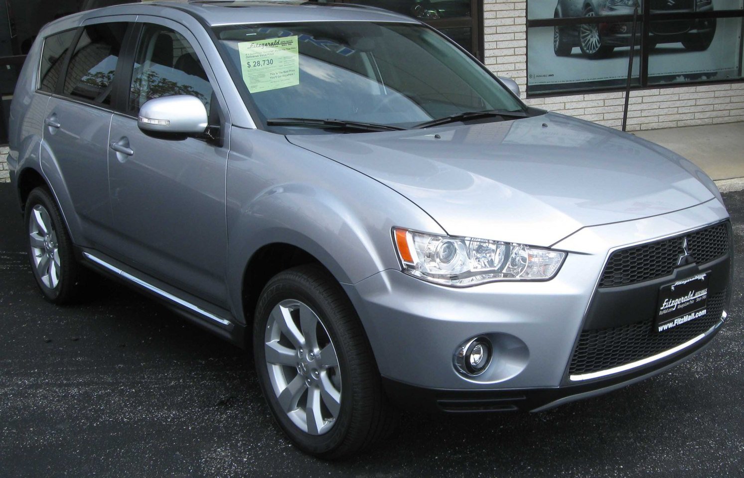 Mitsubishi Outlander II (facelift 2009) 3.0 V6 (230 Hp) Automatic 4WD